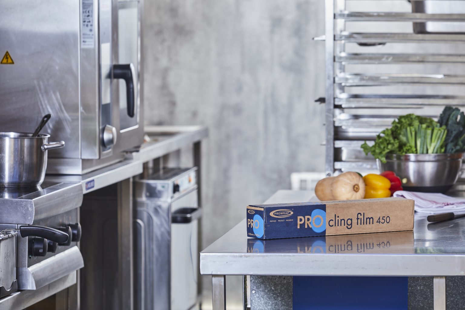 Prowrap 450mm x 300m Professional Catering Cling Film Cutterbox